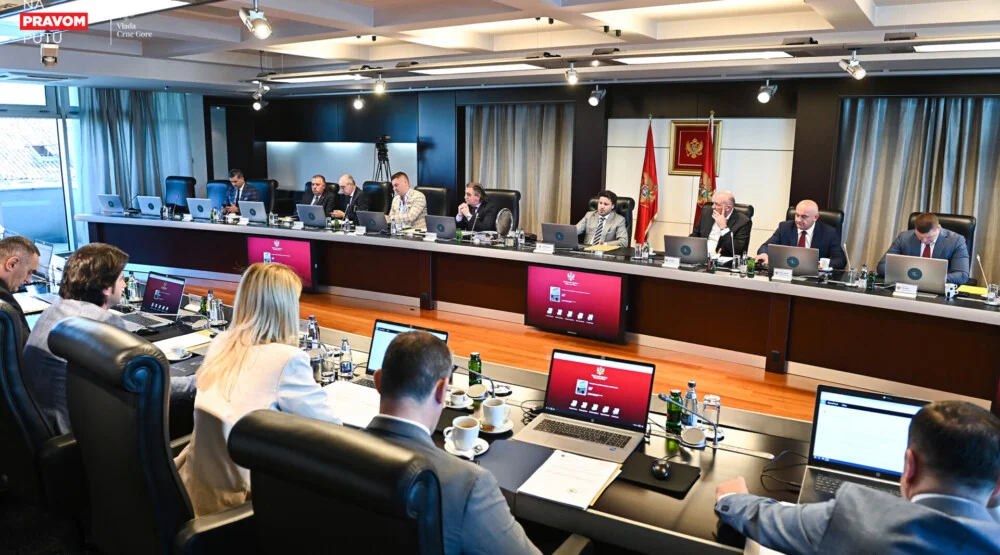 Ovo su kadrovska rješenja Vlade u tehničkom mandatu: Donijeto Rješenje ... Ovo su kadrovska rješenja Vlade u tehničkom mandatu: Donijeto Rješenje ...