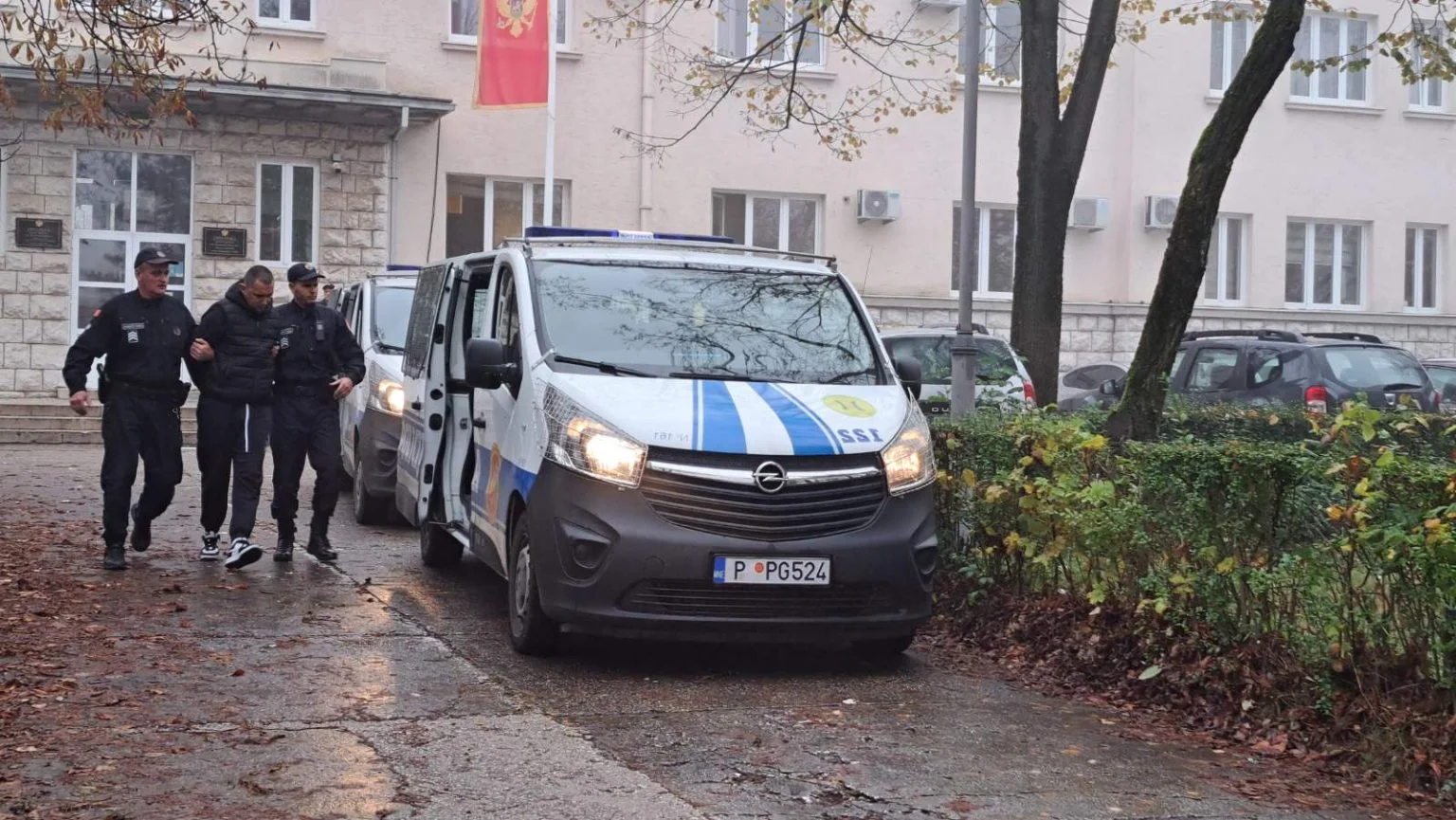 Akcija policije u Nikšiću: Nekoliko uhapšenih sprovedeno kod tužioca